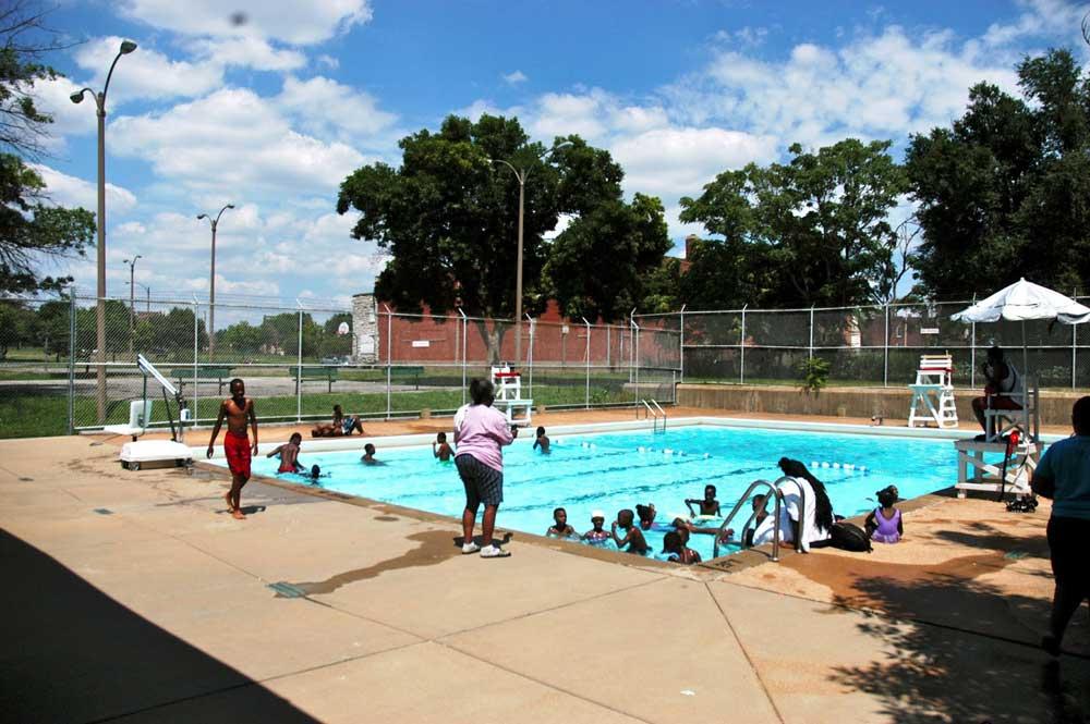 Chambers Park Outdoor Swimming Pool | Chambers Park | City of St. Louis ...
