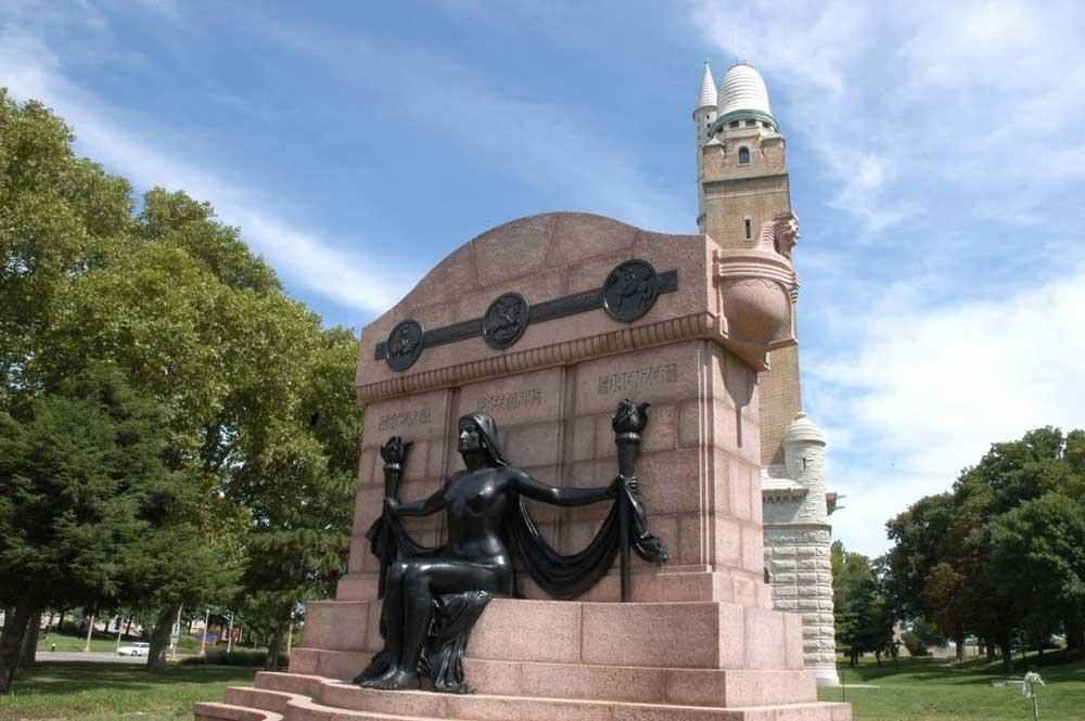 Statue of the Naked Truth | Compton Hill Reservoir Park | City of St ...
